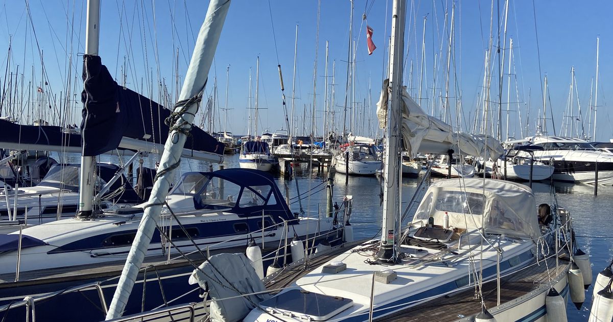 Bianca 111 (Yanmar motor 2006 - SOLGT) | Boat for sale | YachtBroker