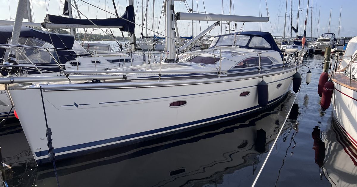 Bavaria 40 Vision | Boat for sale | YachtBroker